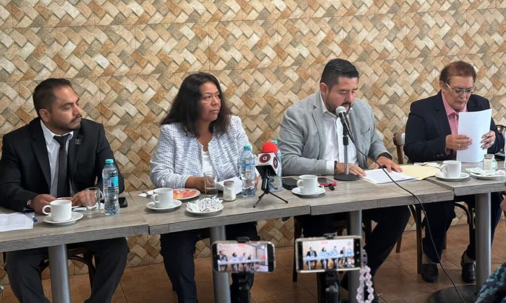 Exregidores de Toluca respaldan a Ricardo Moreno rumbo a 2027 ...